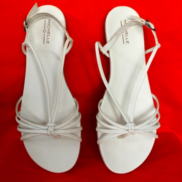Michelle D | Shoes | Michelle D Flat Scrappy Sandals Size 95 | Poshmark